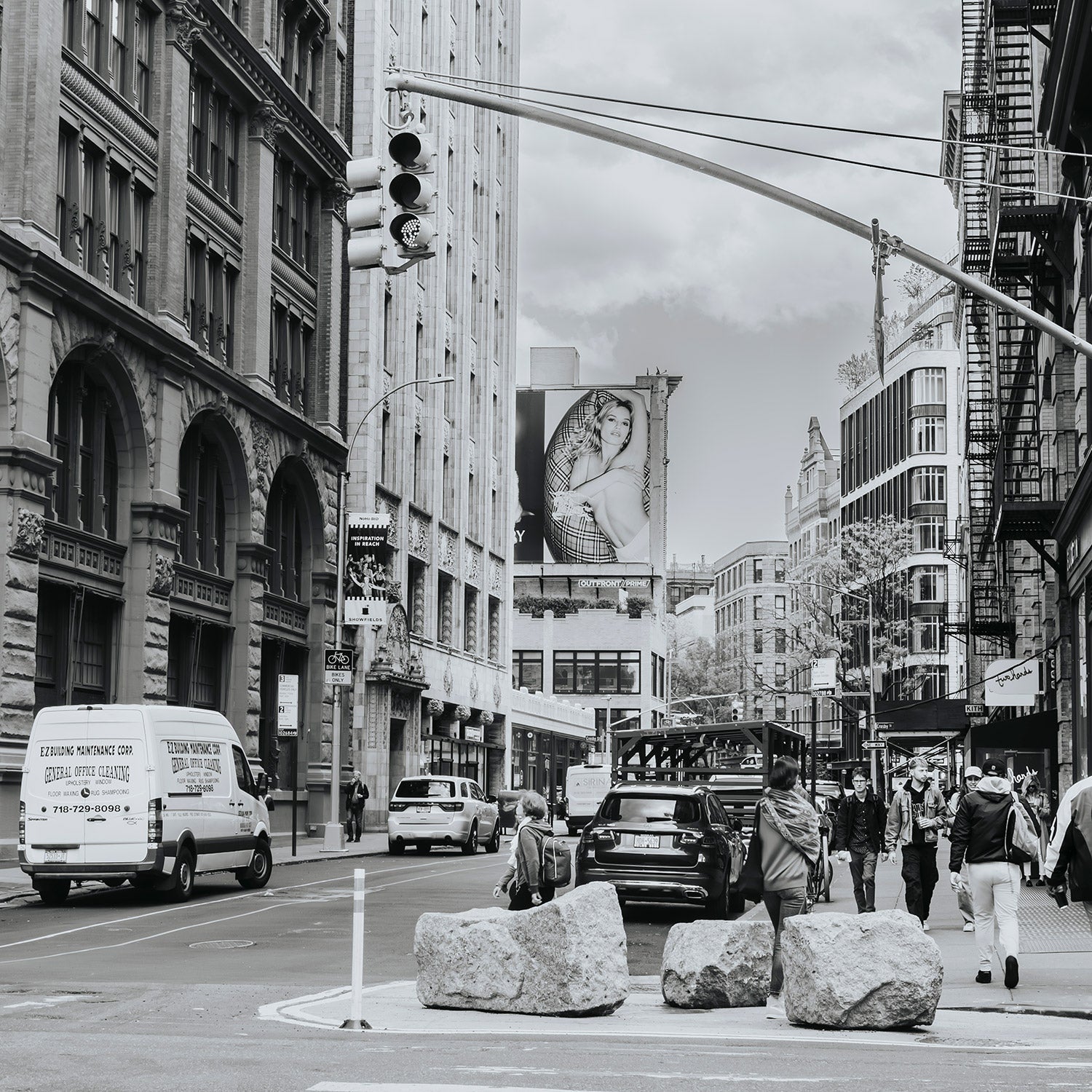 Monochrome Manhattan | New York B&W Collection | Amichi Co
